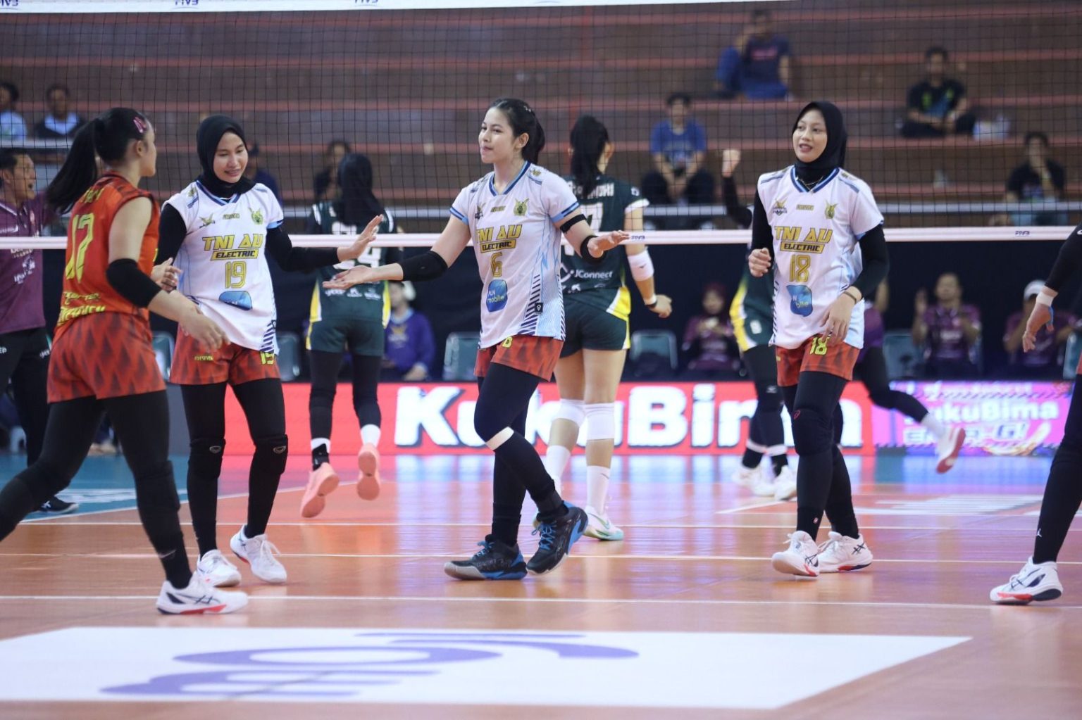 Final Four Livoli 2025 - Bintang Muda 17 Tahun Bawa Kemenangan TNI AU ...