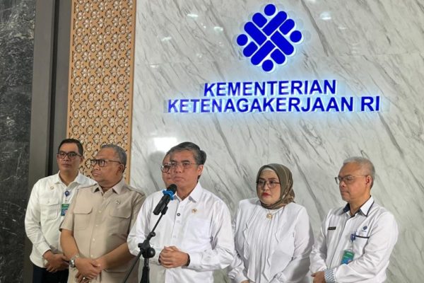 UMP 2026: Menaker Ungkap Formula Rentang Alfa 0,5-0,9 - Patrolmedia.co.id