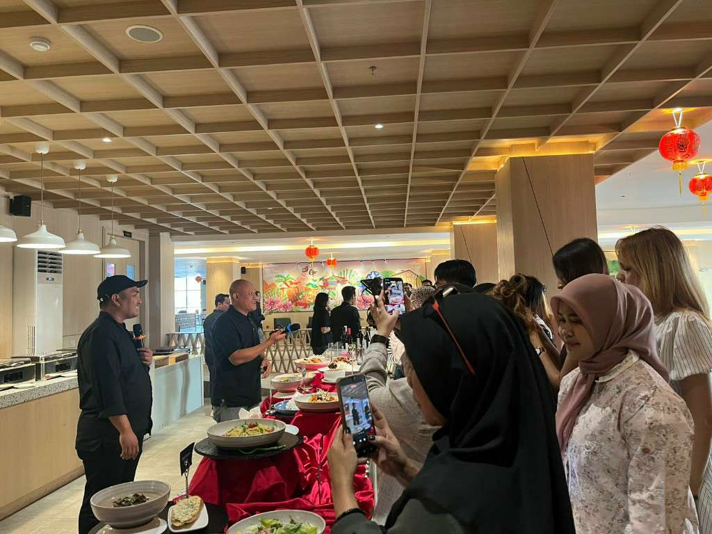 Perkuat Lifestyle, MaxOne Batam Resmikan Restoran Baru 1.1 Degree Resto ...